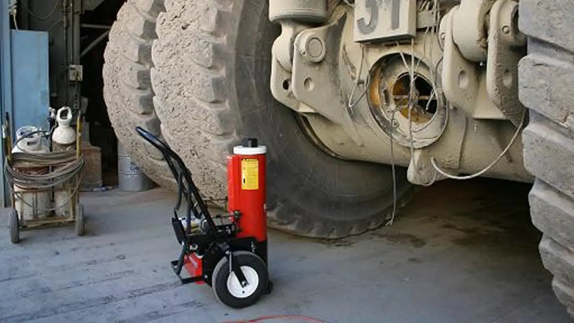 Hydraulic Tools and Equipment for the Mining Industry